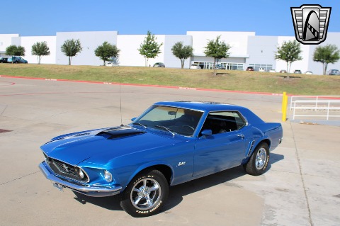 Gateway Classic Cars - Classic Cars for Sale